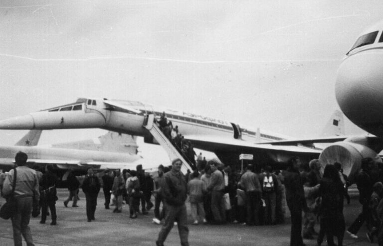Tupolev Tu-144 – The Soviet Concorde: Why the Supersonic Jet Failed ...