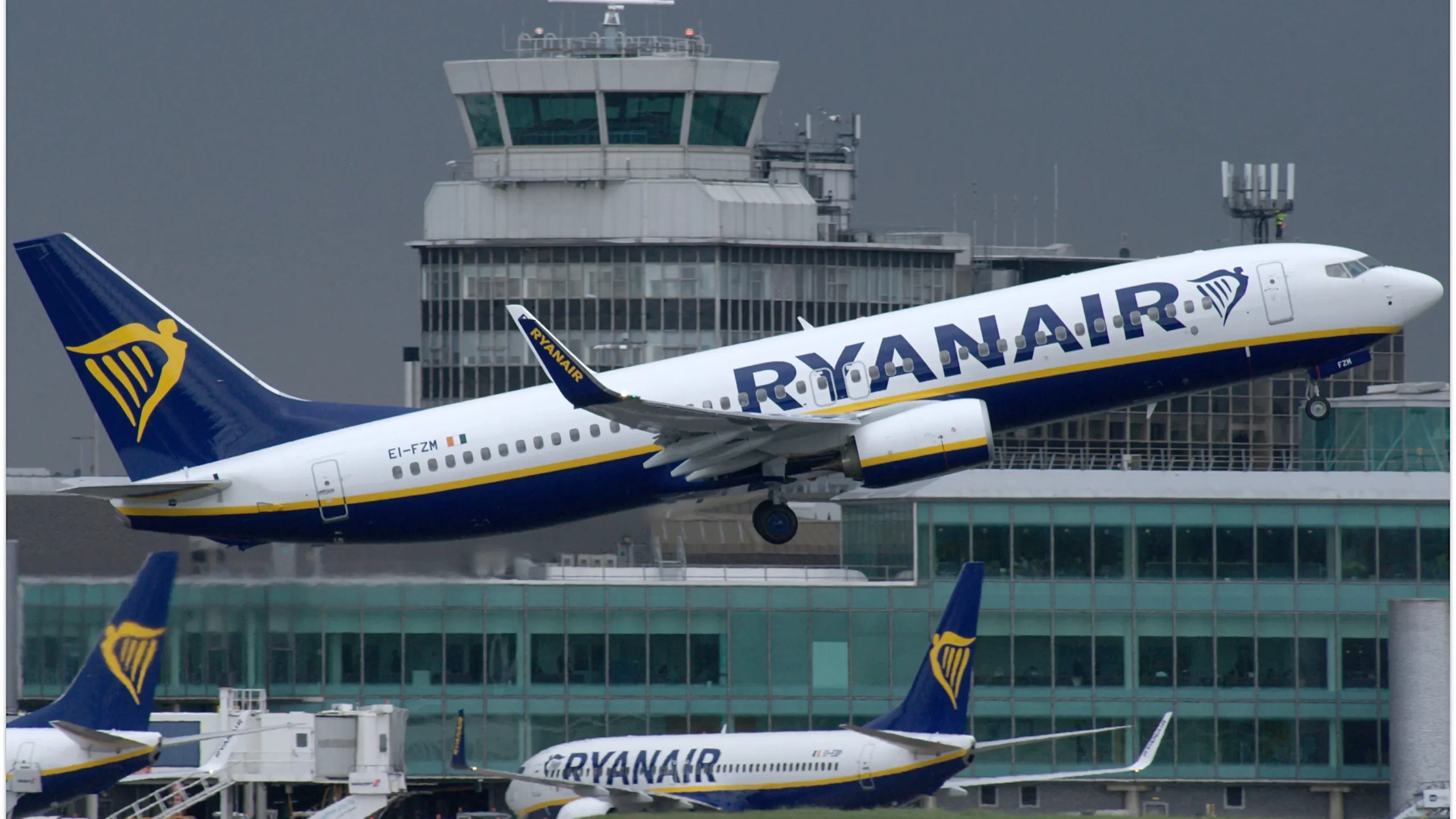 Ryanair Pilot Killed in M62 Crash: Widow Speaks Out as Lorry Driver ...