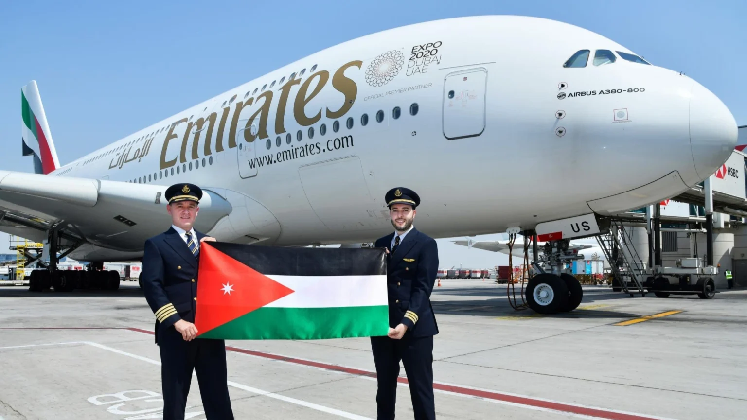Emirates Aircraft Maintenance Engineer and Technician Salary in 2026 ...